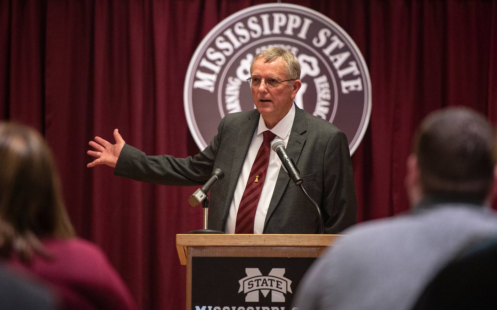 MSU receives papers of veteran journalist and alum Randy Bell ...