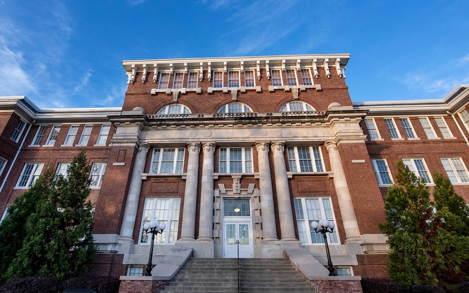 MSU President Keenum thanks faculty, staff for service | Mississippi ...