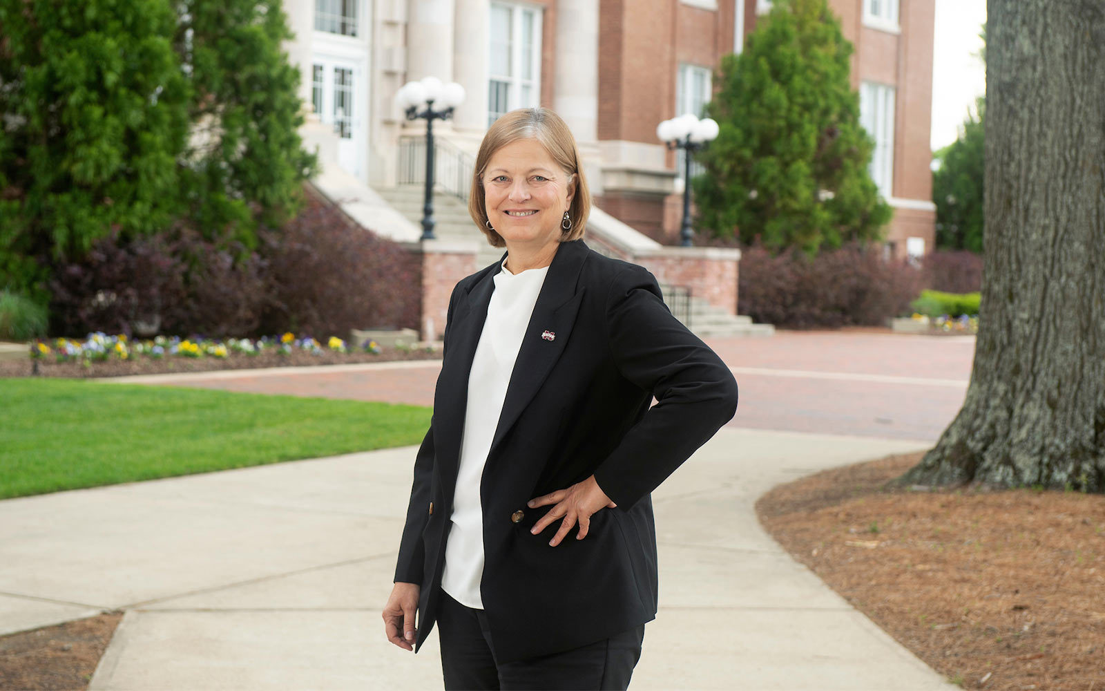 Julie Jordan: AI for the future – Strike the right balance between ...