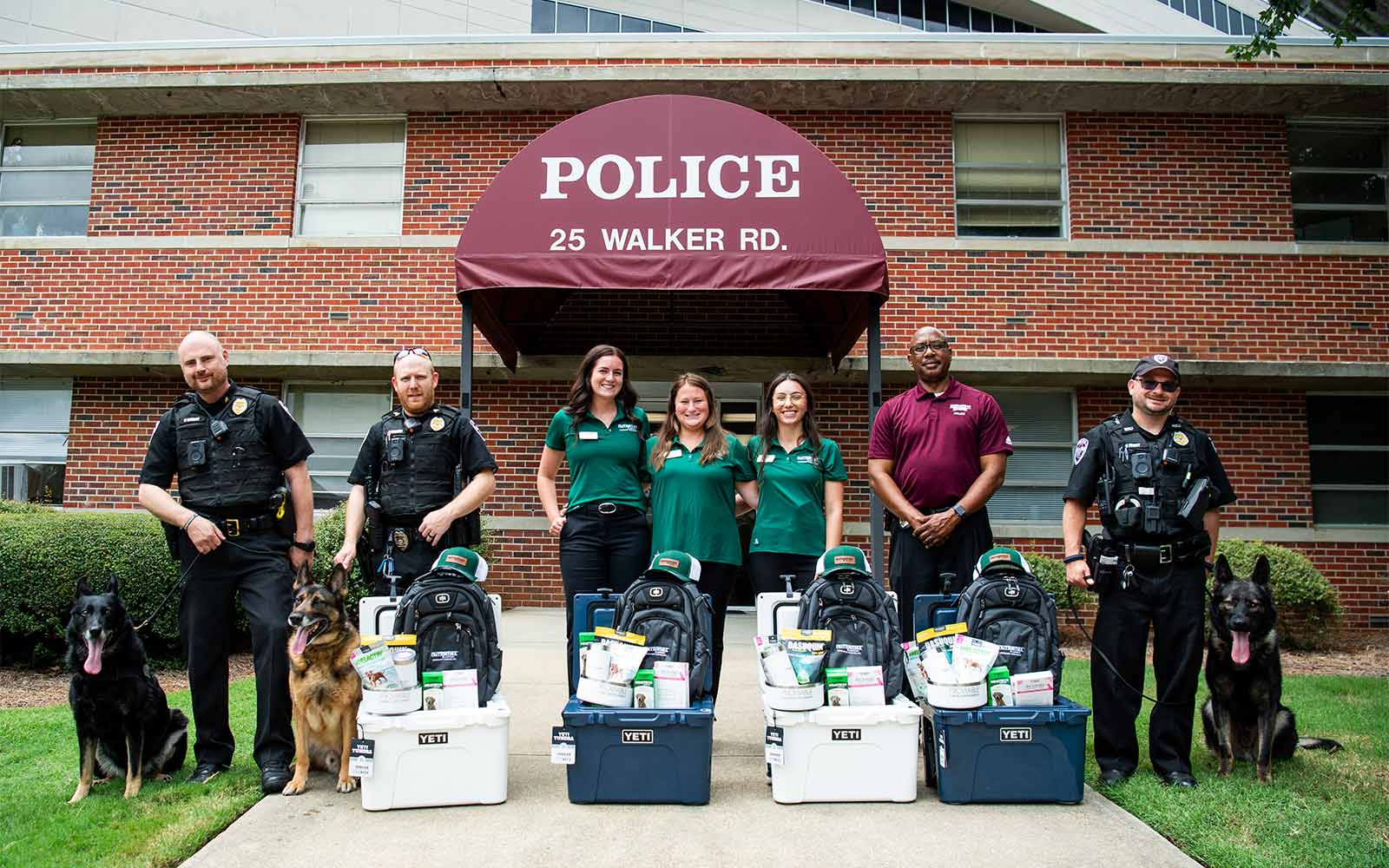 MSU alumnus supports university’s K-9 officers | Mississippi State ...